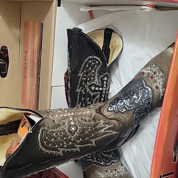 Ferrini | Shoes | Ferrini Embossed Wing Brown Black Cowgirl Boots ...